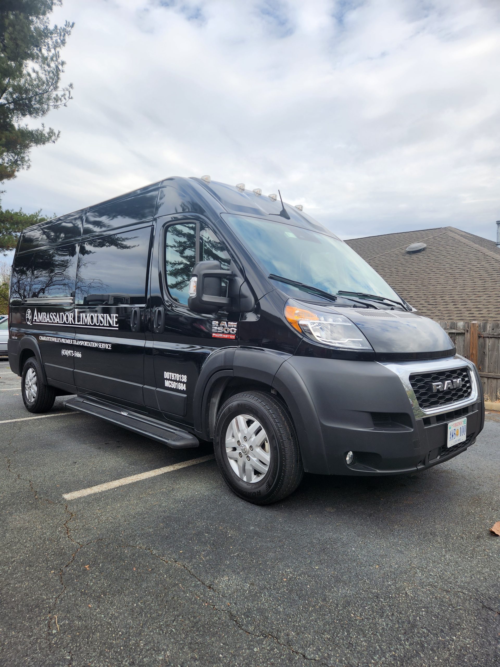 12 & 14 Passenger Executive Van - Wine Tours in Charlottesville, VA